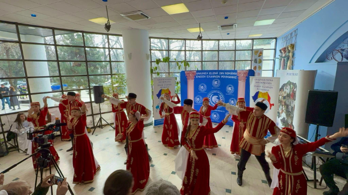 Ansamblul “Qarasu” (UDTTMR Medgidia), la evenimentul organizat de ...